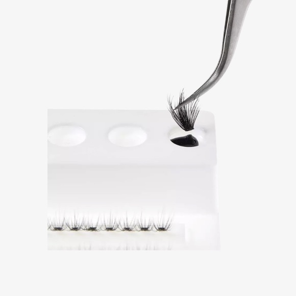 Kiss | Makeup | Kiss Lash Couture Faux Extensions Lash Mapping Kit | Poshmark